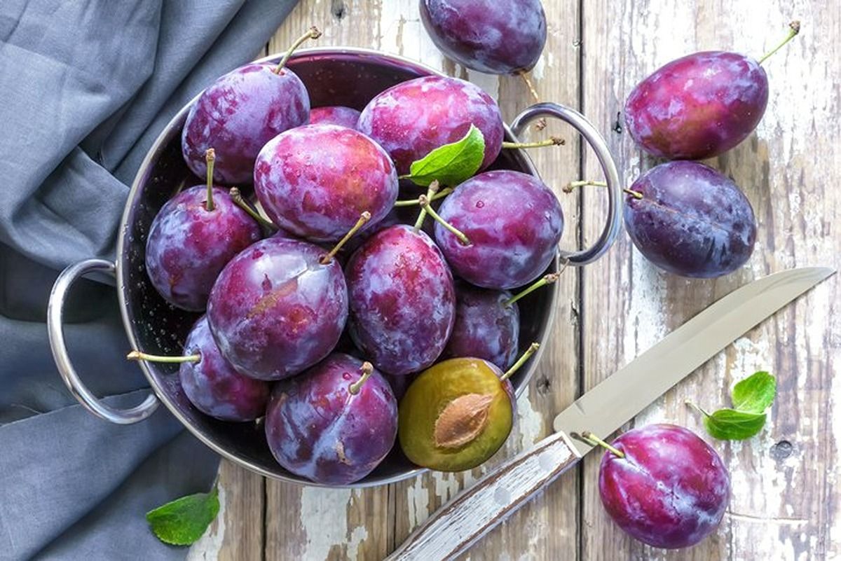 Ciruelas, variedad de colores