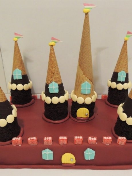 Pastís castell de xocolata