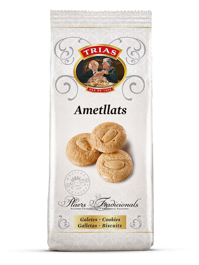 Pastís de xocolata amb cireres confitades i amaretto